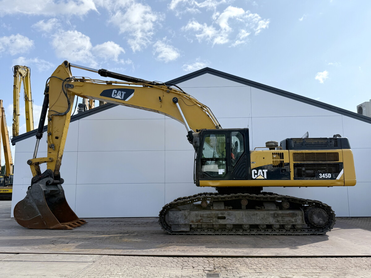 Caterpillar 345DL Kettenbagger | Boss Machinery