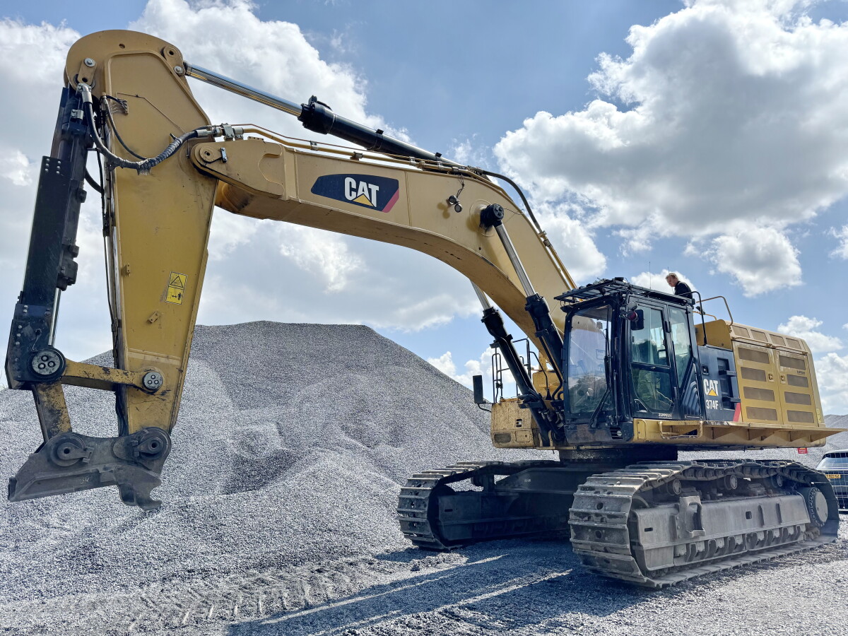 Caterpillar 374FL Excavator | Boss Machinery