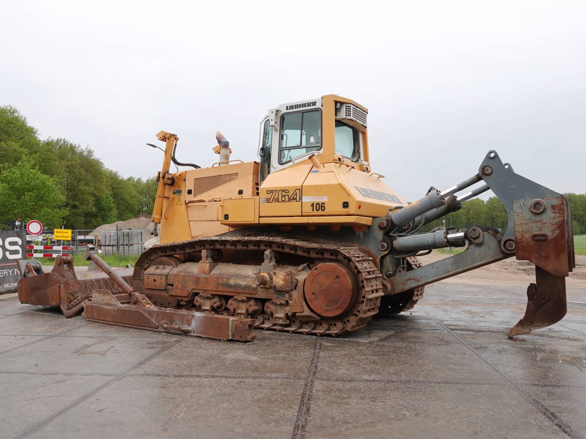 Liebherr PR764 Dozer | Boss Machinery