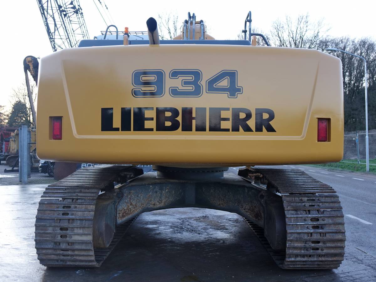 Liebherr R934C Excavator | Boss Machinery