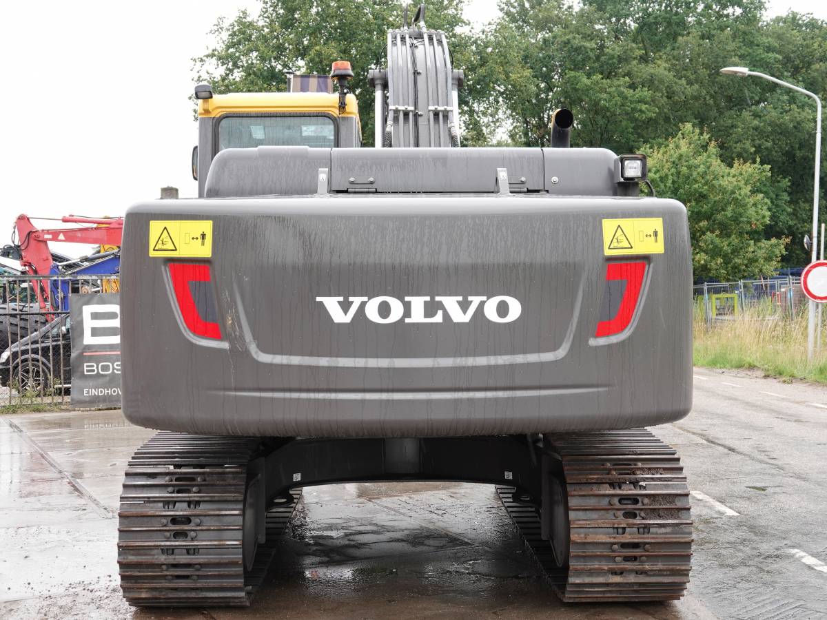 Volvo EC200D Excavator | Boss Machinery