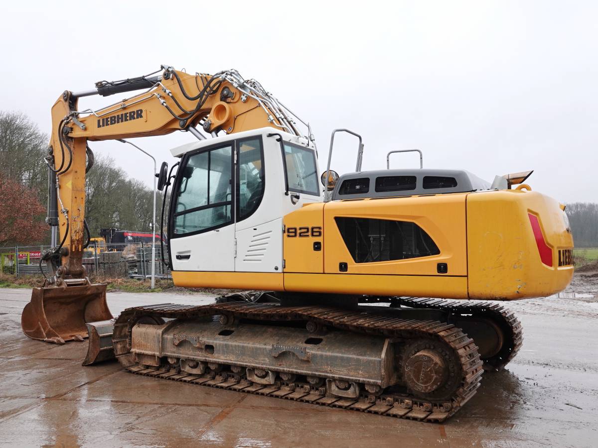 Liebherr R926LC Excavator | Boss Machinery