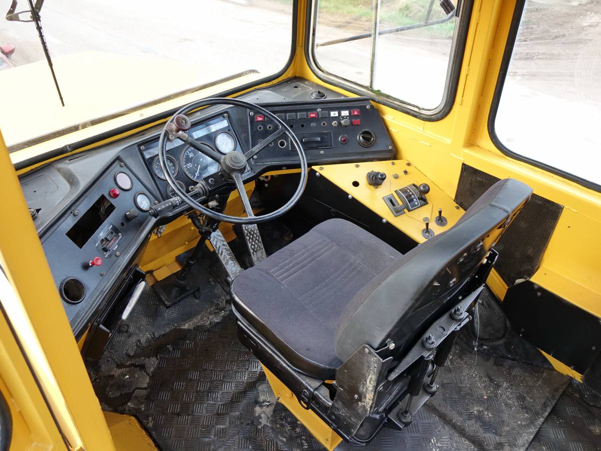 Volvo A25 - LIEBHERR 9M3 MIXER Cement Mixer | Boss Machinery