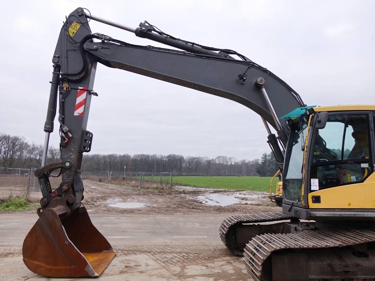 Volvo EC210CL Excavator | Boss Machinery