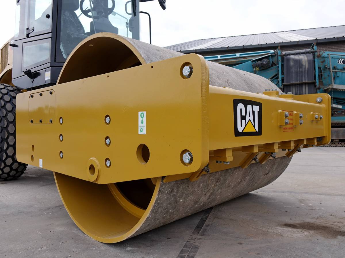 Caterpillar CS44B Roller | Boss Machinery