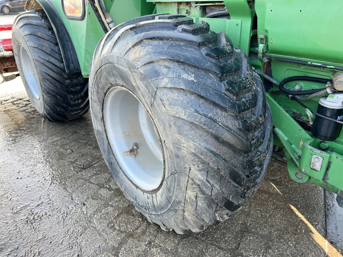 Holder 411 Tractor | Boss Machinery