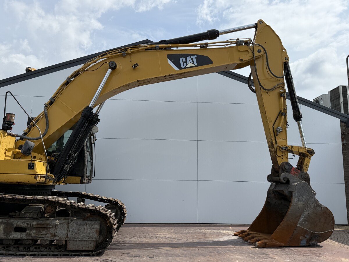 Caterpillar 345DL Excavator | Boss Machinery