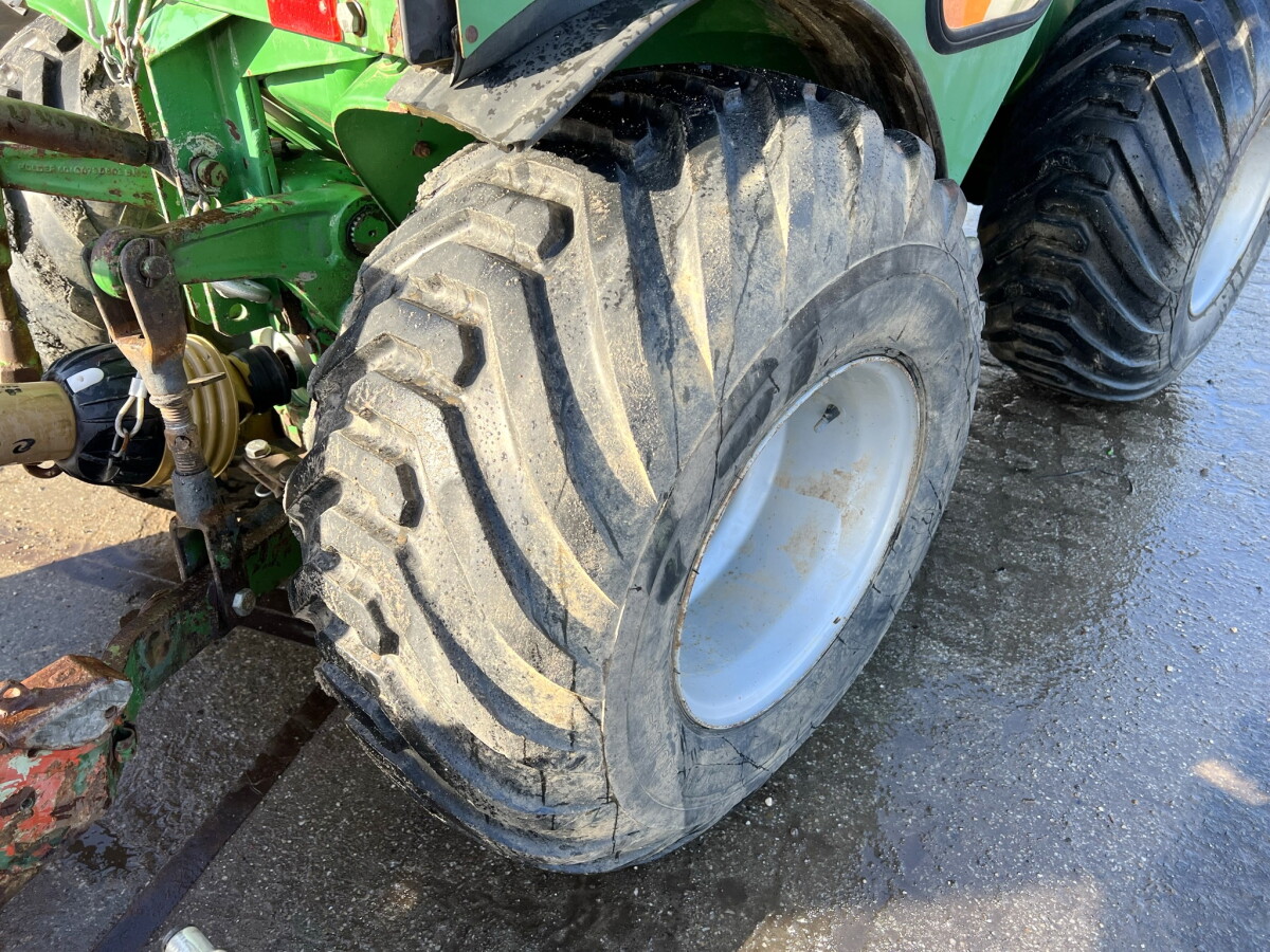 Holder 411 Tractor | Boss Machinery