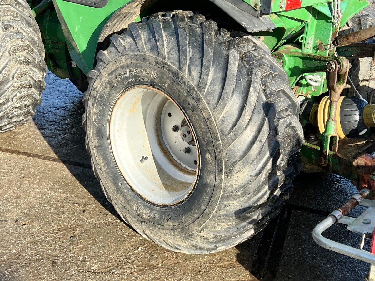 Holder 411 Tractor | Boss Machinery