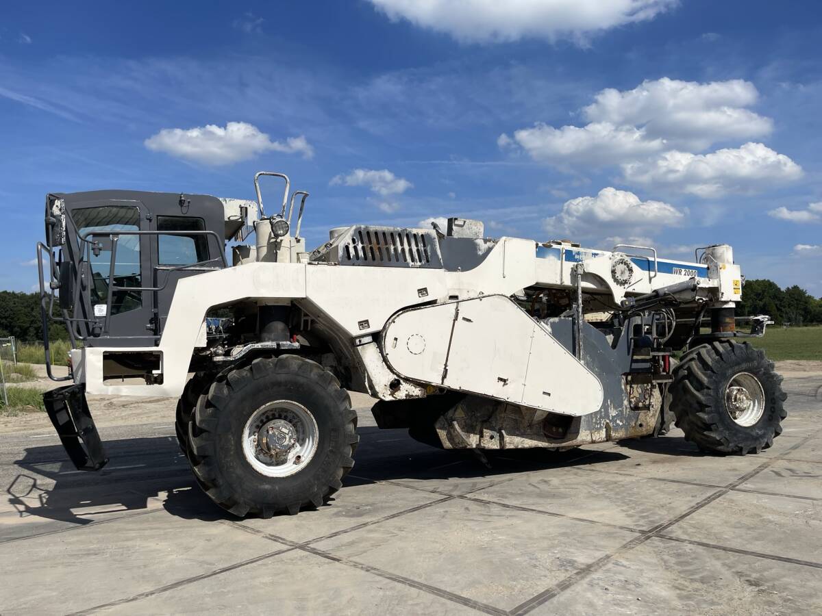 Wirtgen WR2000 Asphalt Recycler | Boss Machinery