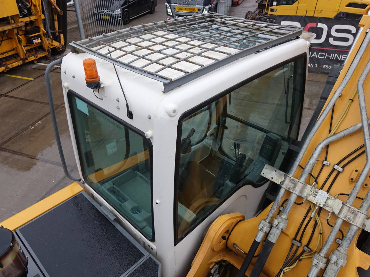 Liebherr R934C Excavator | Boss Machinery