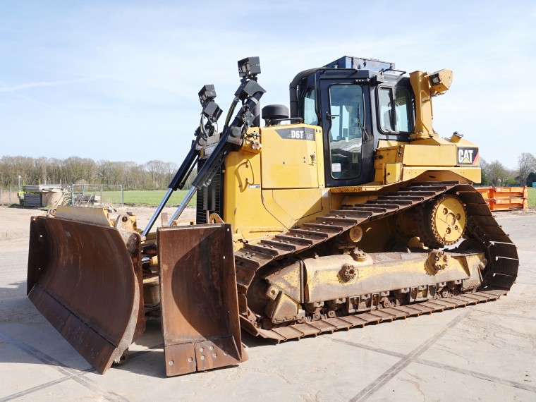 D6T LGP (Folding Blade) BRAND NEW ENGINE FROM CATERPILLAR DEALER Dozer ...