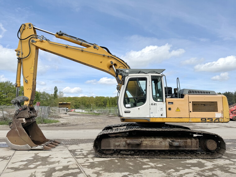 Liebherr R934C Excavator | Boss Machinery