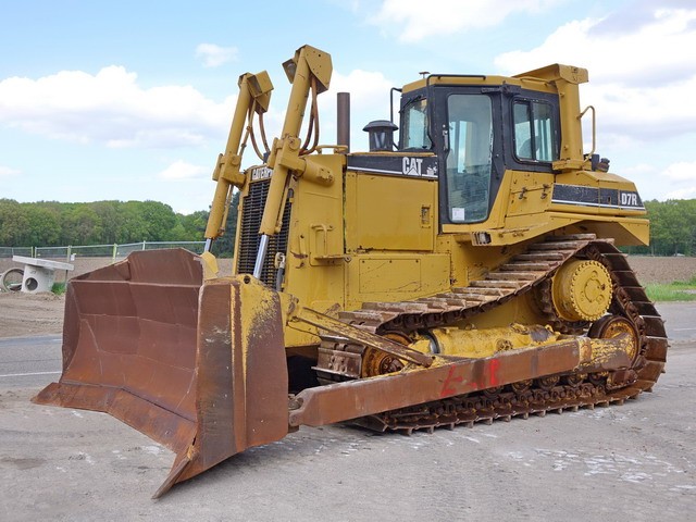 Caterpillar D7R (GOOD UNDERCARRIAGE) Dozer | Boss Machinery
