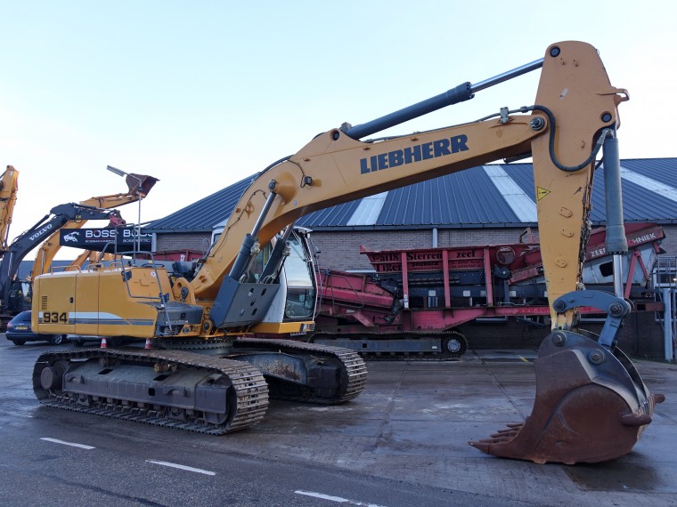 Liebherr R934C Excavator | Boss Machinery