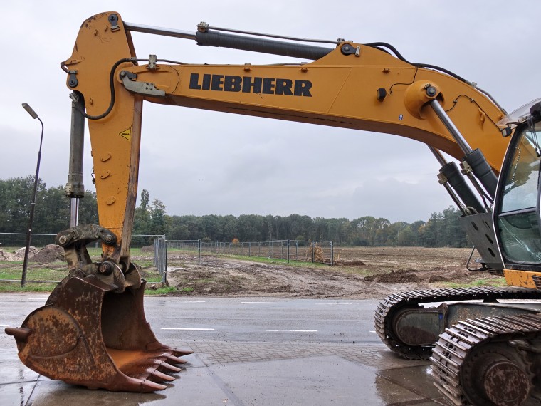Liebherr R934C Excavator | Boss Machinery