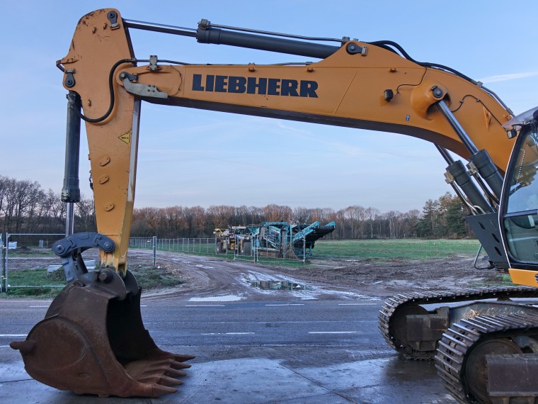 Liebherr R934C Rupsgraafmachine | Boss Machinery
