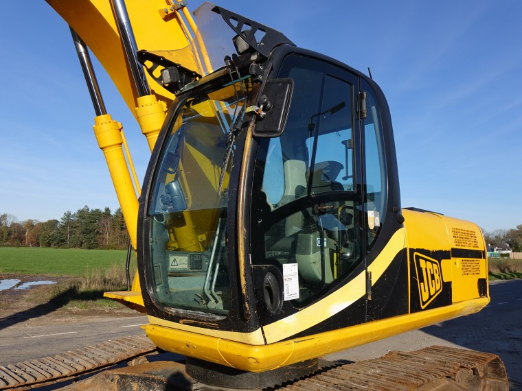 JCB JS210 LC Rupsgraafmachine | Boss Machinery