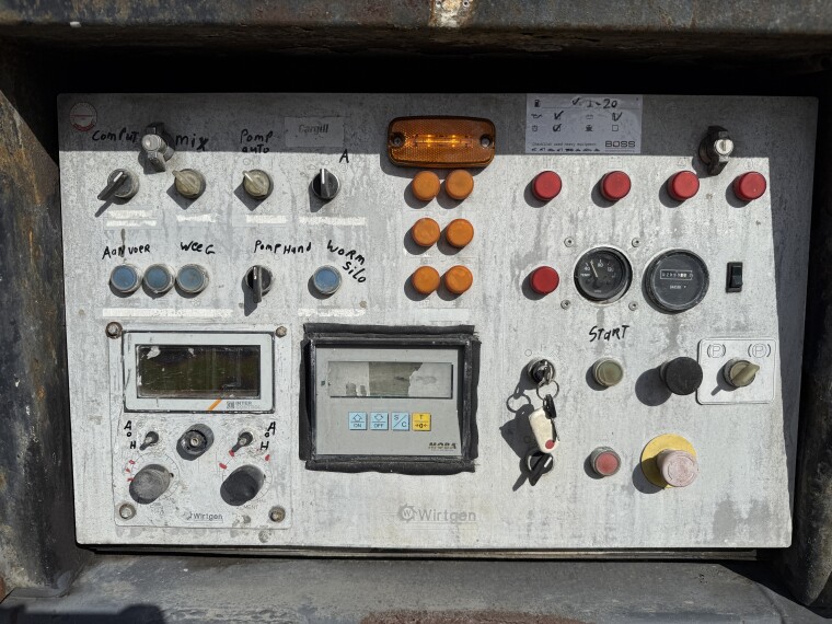 Wirtgen WM400 + Broshuis Trailer Concrete-pump | Boss Machinery
