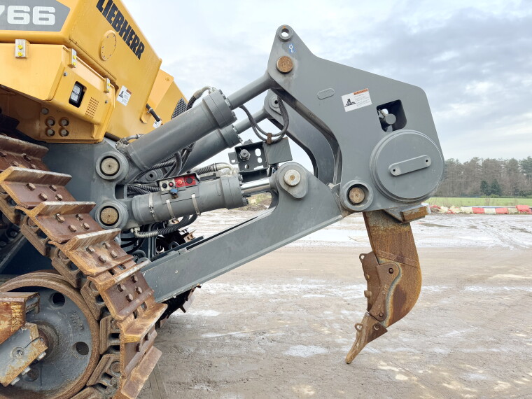 Liebherr PR766 05 Gen 8 Dozer | Boss Machinery