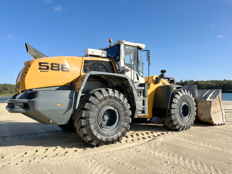 Liebherr L586 X POWER Wiellader | Boss Machinery